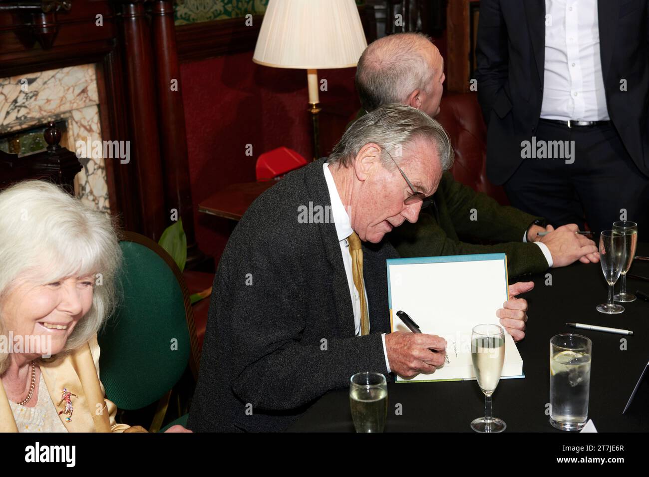 Jilly jilly well hi-res stock photography and images - Alamy