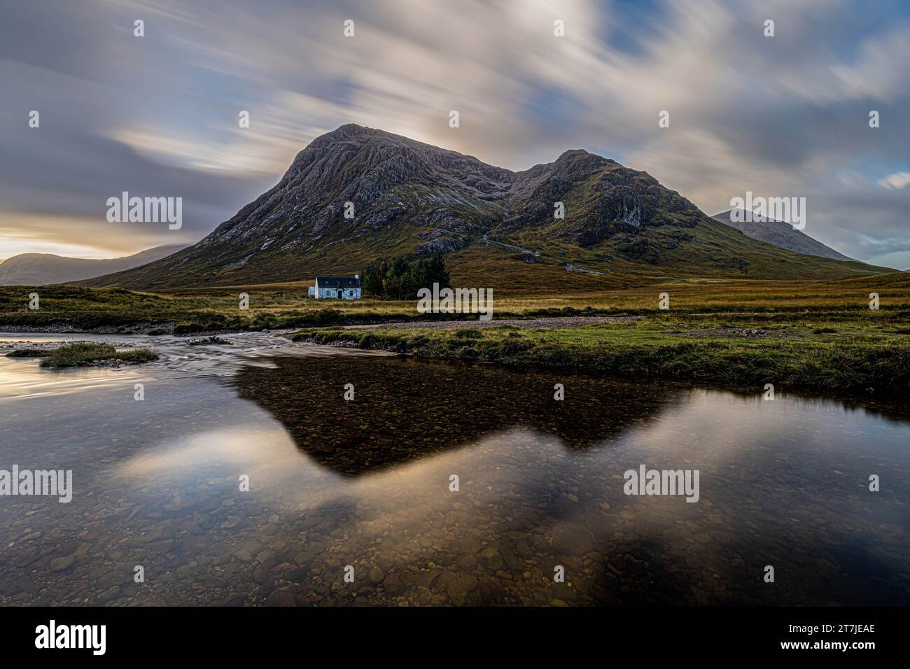 Croft house scotland cottage winter hi-res stock photography and images ...