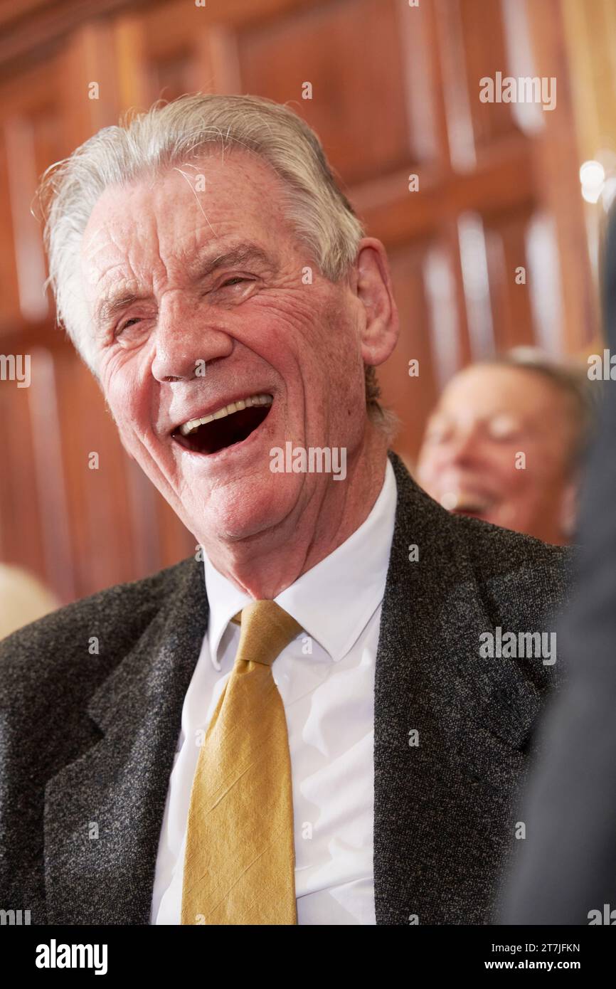 Ripping yarns michael palin hi-res stock photography and images - Alamy