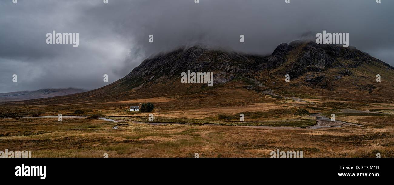 Croft house scotland cottage winter hi-res stock photography and images ...