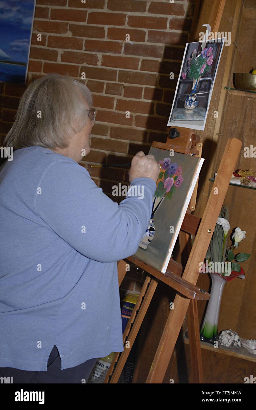 LEWISTON/IDAHO STATE /USA Ameriacan senior citizen females taking ...