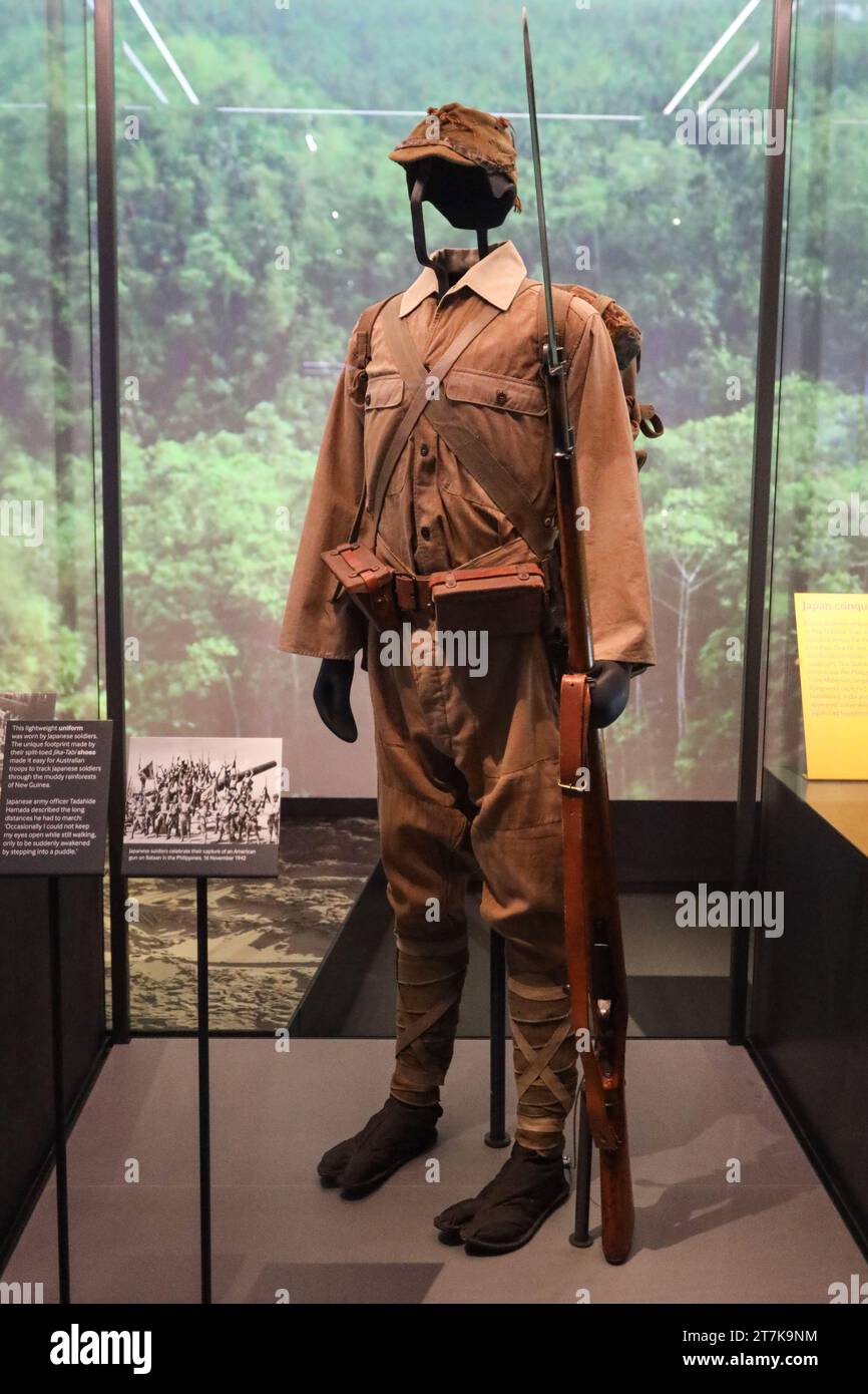 Lightweight Japanese World War Two army uniform with split toe Jika ...