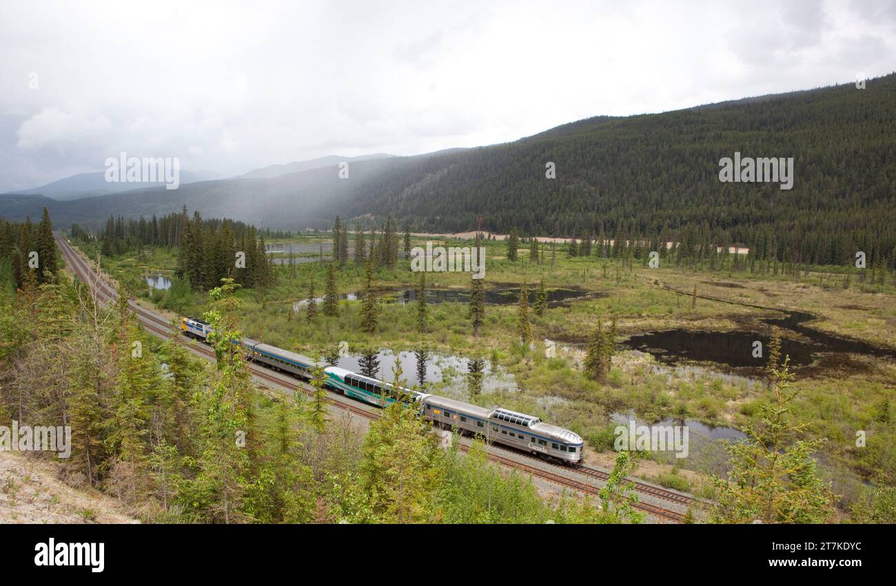 THE CANADIAN TRANSCONTINENTAL PASSENGER TRAIN TORONTO VANCOUVER Stock ...