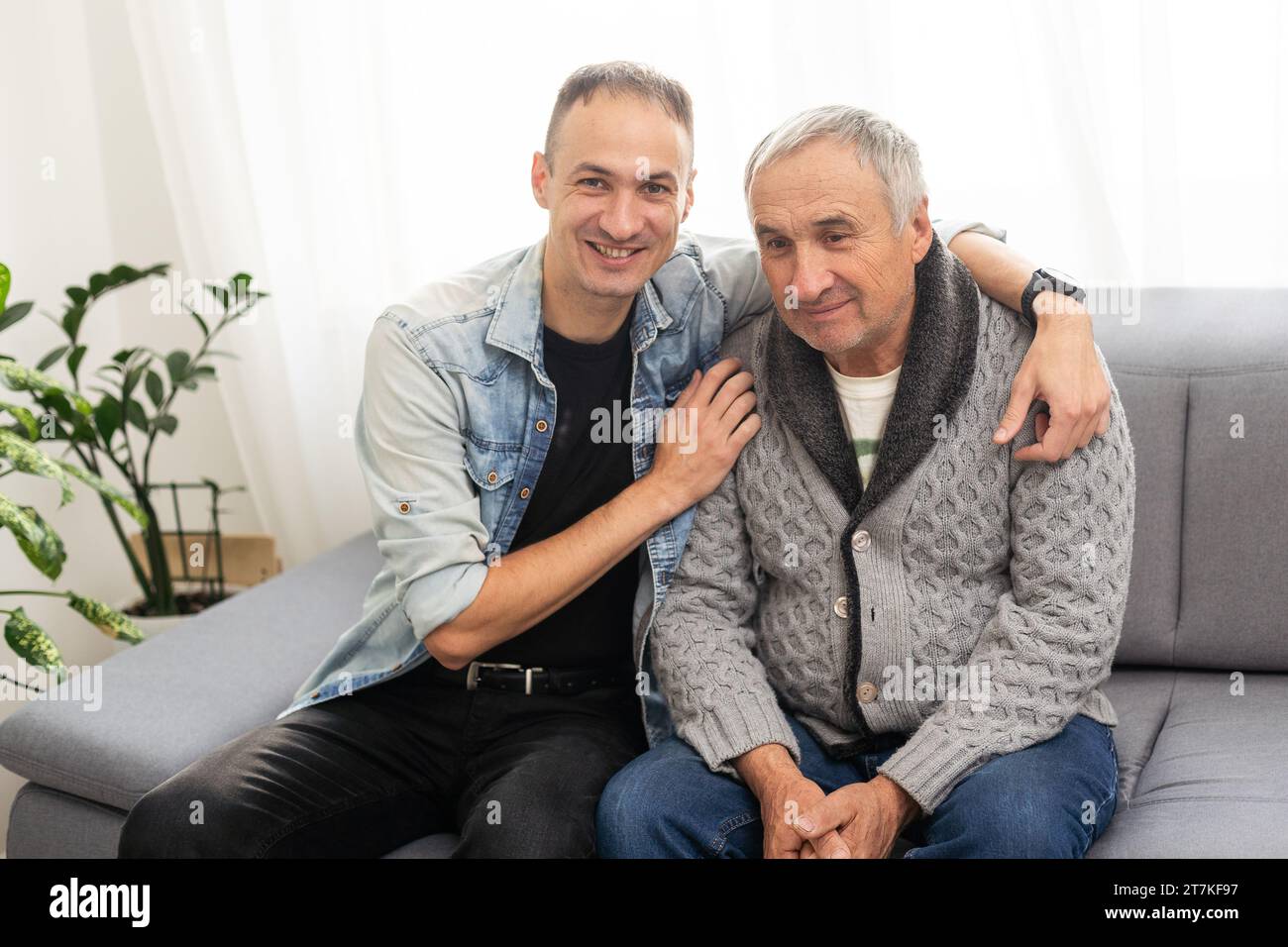 Portrait of a father with his son Stock Photo - Alamy
