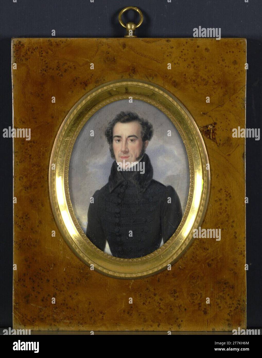 Tied skirt hi-res stock photography and images - Alamy