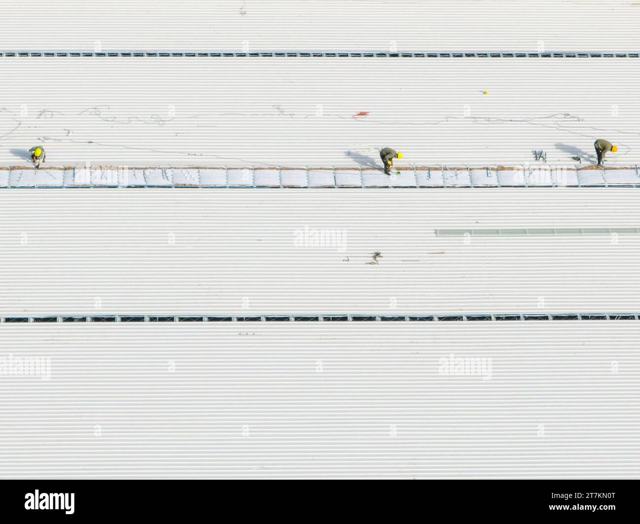 HEFEI, CHINA - NOVEMBER 16, 2023 - Workers build a steel structure ...