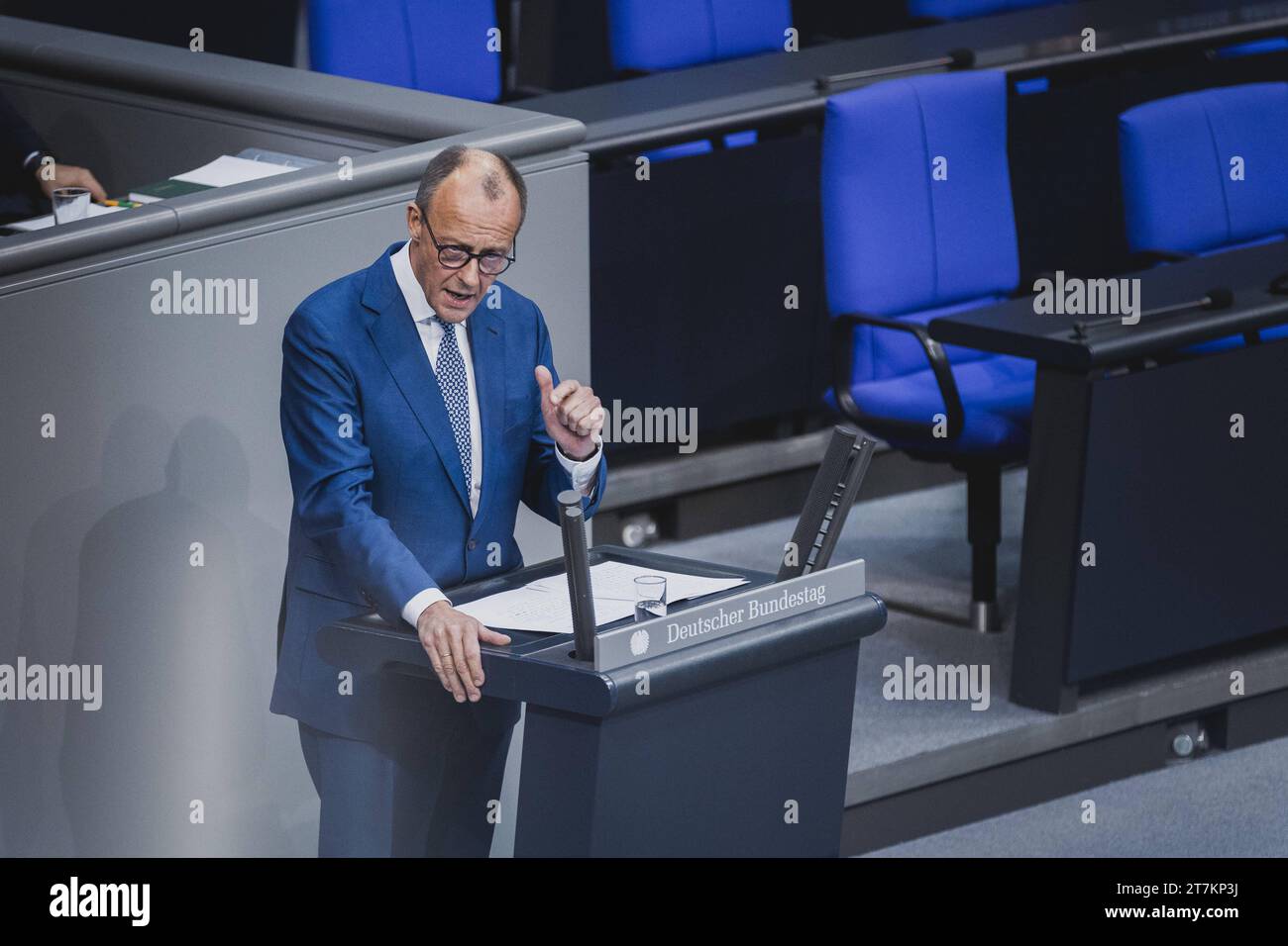 Politik politik politiker rede redner rede redner hi-res stock ...