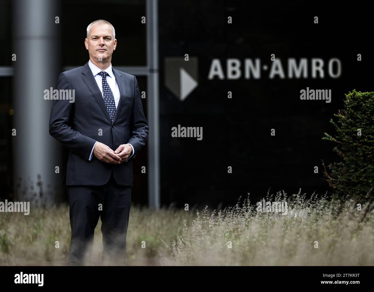 Businessman abnamro hi-res stock photography and images - Alamy