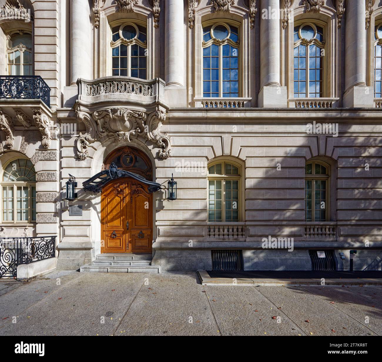 9 East 72nd Street, Henry T. and Jessie Sloane House, a Beaux Arts ...