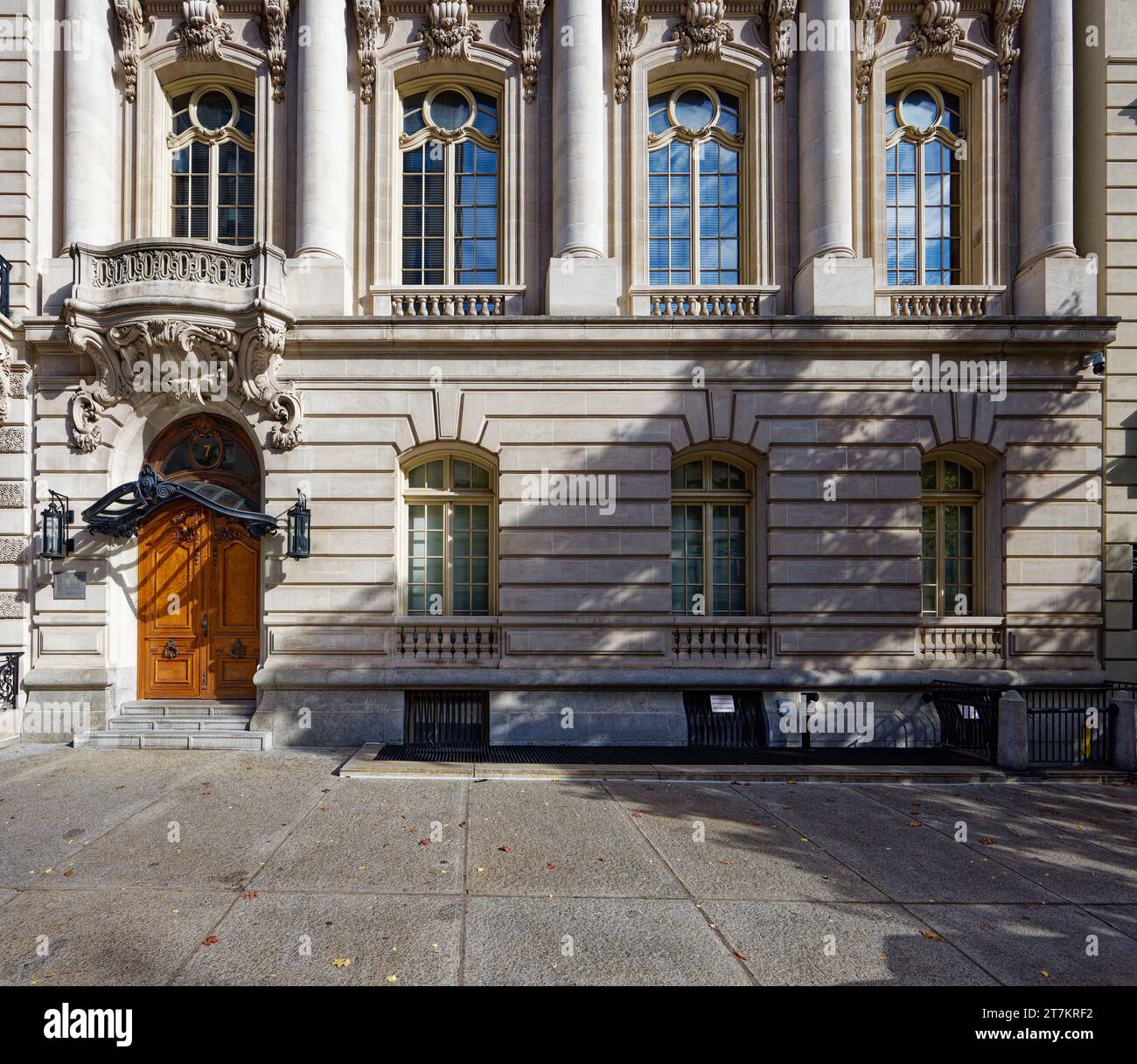 9 East 72nd Street, Henry T. and Jessie Sloane House, a Beaux Arts ...