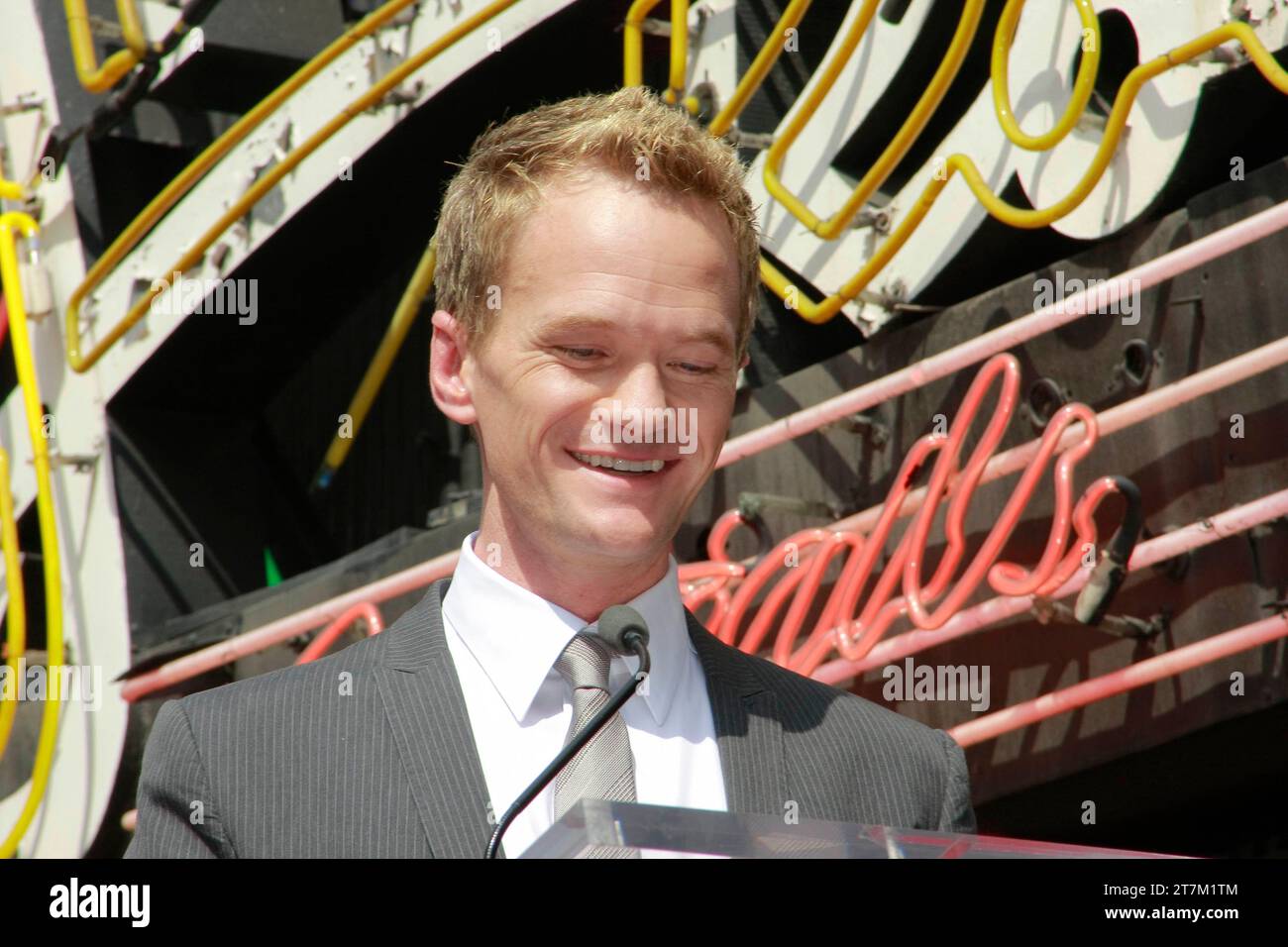 Neil Patrick Harris at the Hollywood Chamber of Commerce ceremony to ...