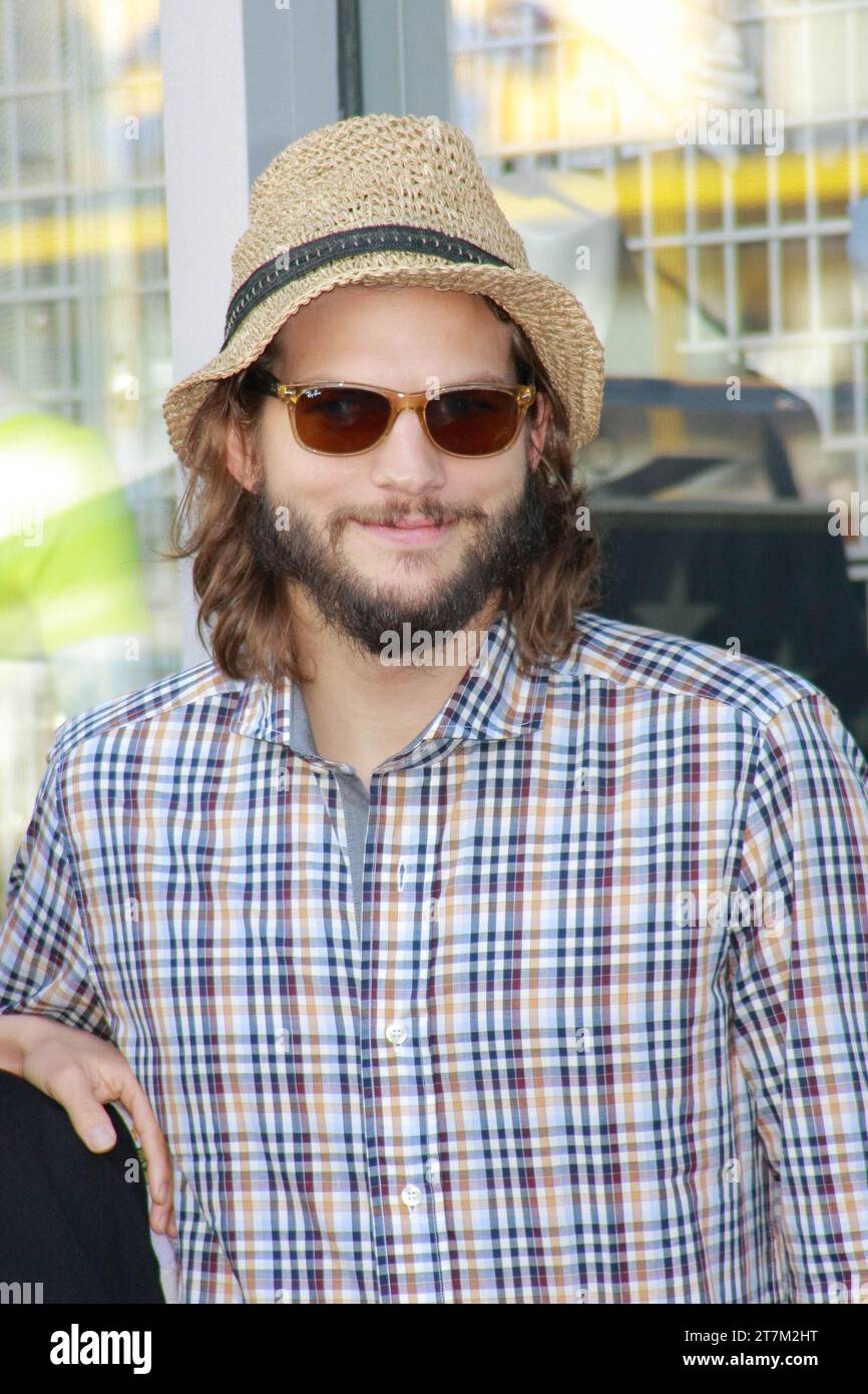 Aston Kutcher at the Hollywood Chamber of Commerce ceremony to honor ...