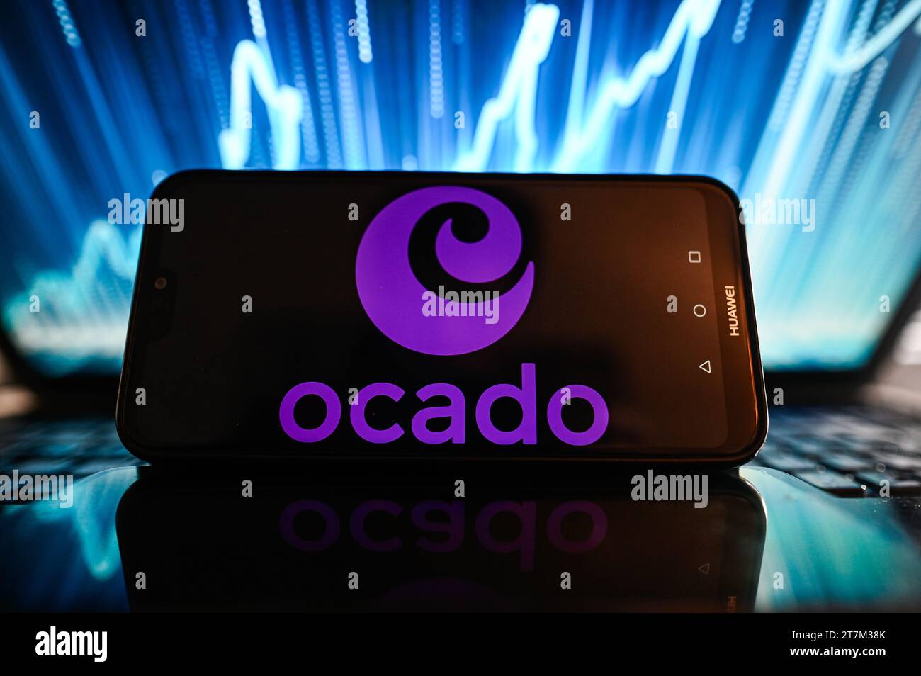 Ocado logo hi-res stock photography and images - Alamy