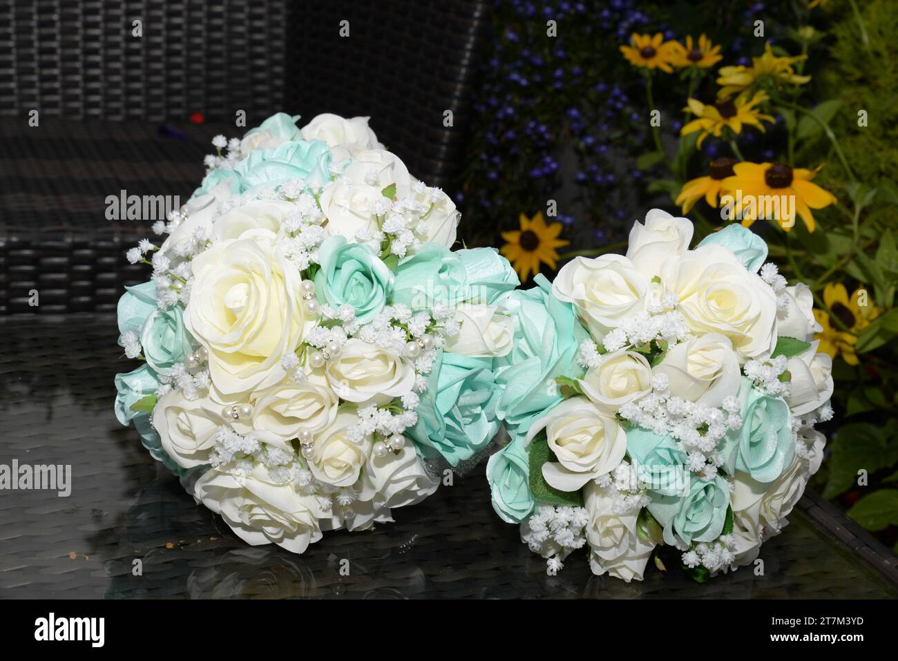 Wedding bouquet designs hi-res stock photography and images - Alamy