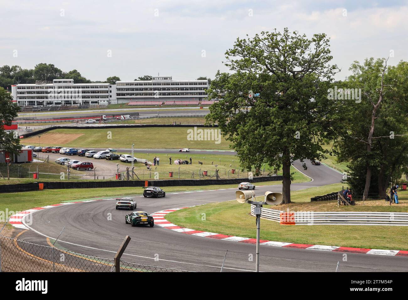 Bernie's V8 & Historic Outlaws car racing at Brands Hatch - 8th July ...