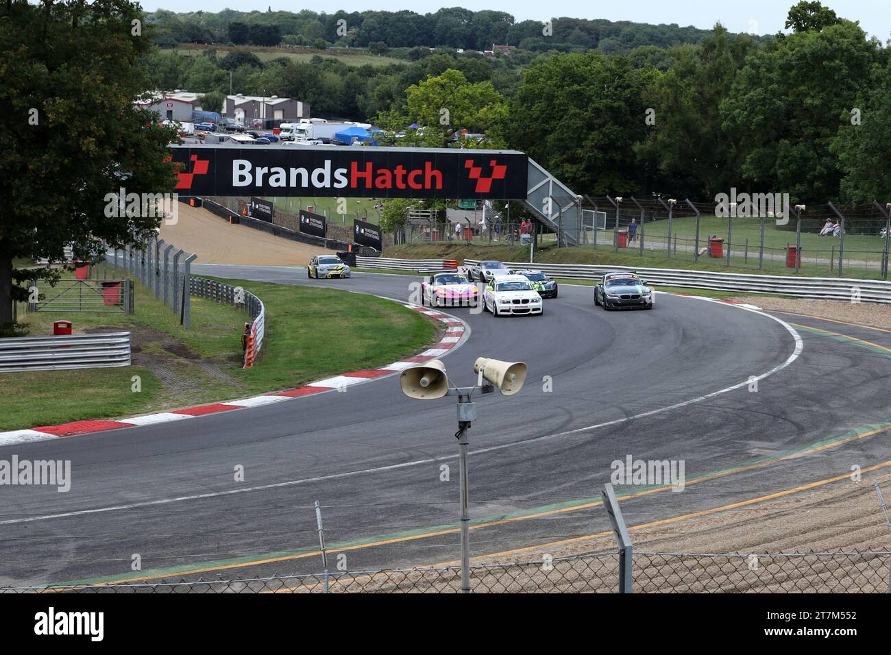 Bernie's V8 & Historic Outlaws car racing at Brands Hatch - 8th July ...