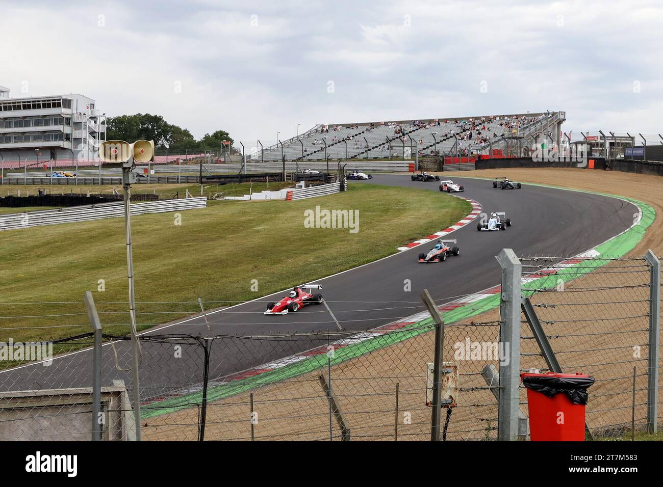 Bernie's V8 & Historic Outlaws car racing at Brands Hatch - 8th July ...