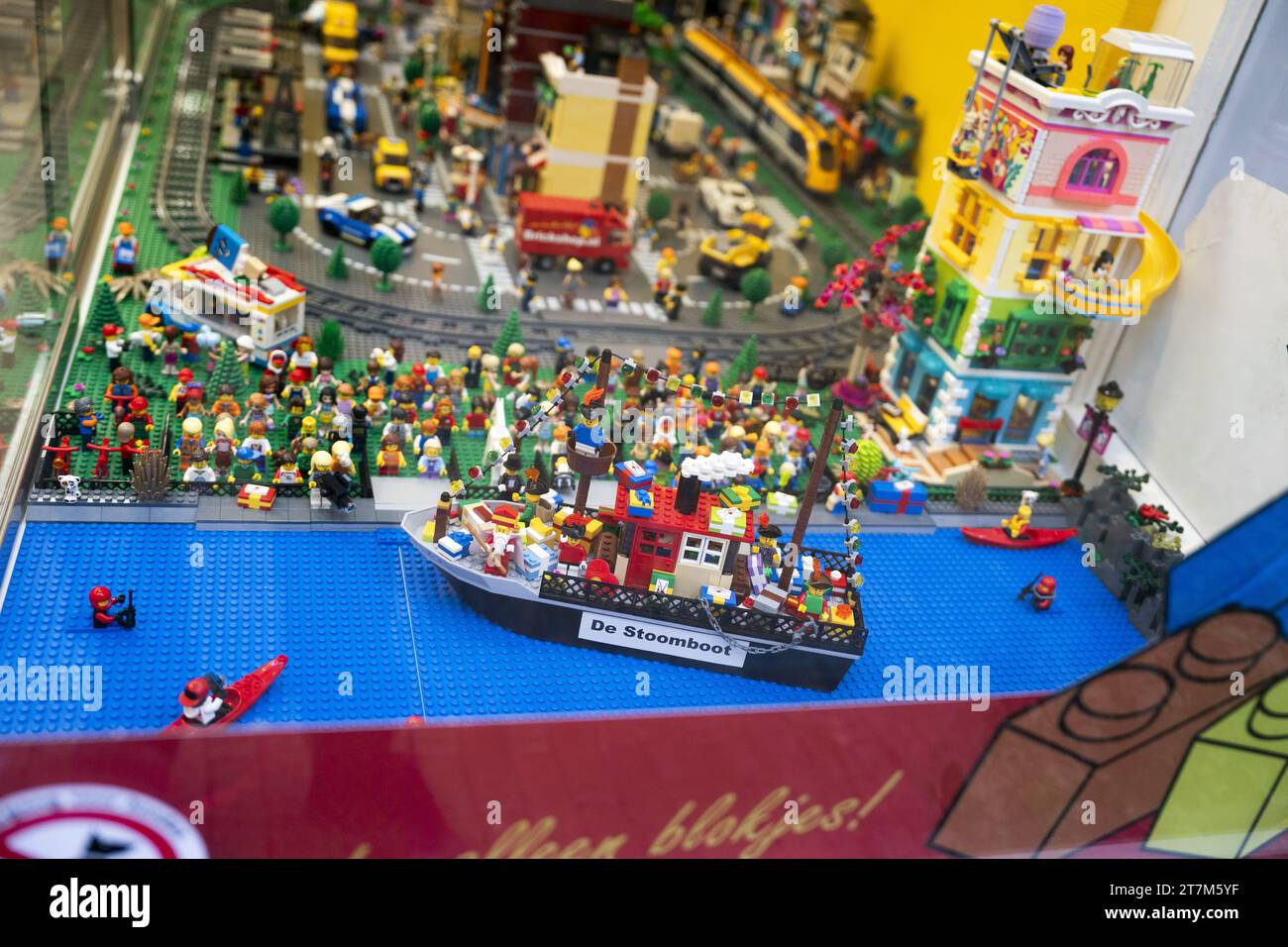 Sint piet lego hi-res stock photography and images - Alamy