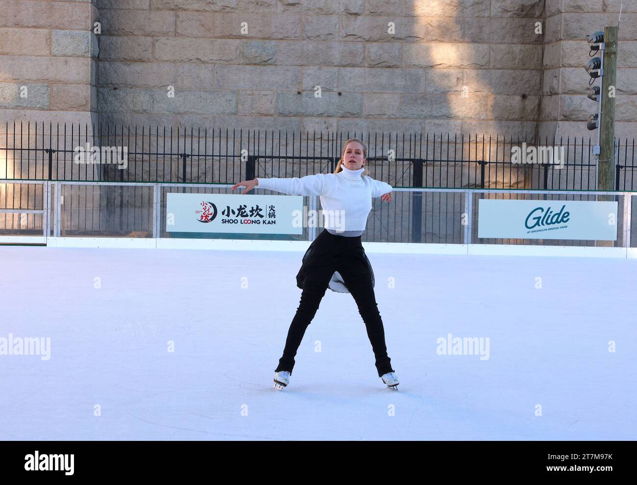 Brooklyn, United States. 16th Nov, 2023. Staci Hallmon, Eric Landau ...