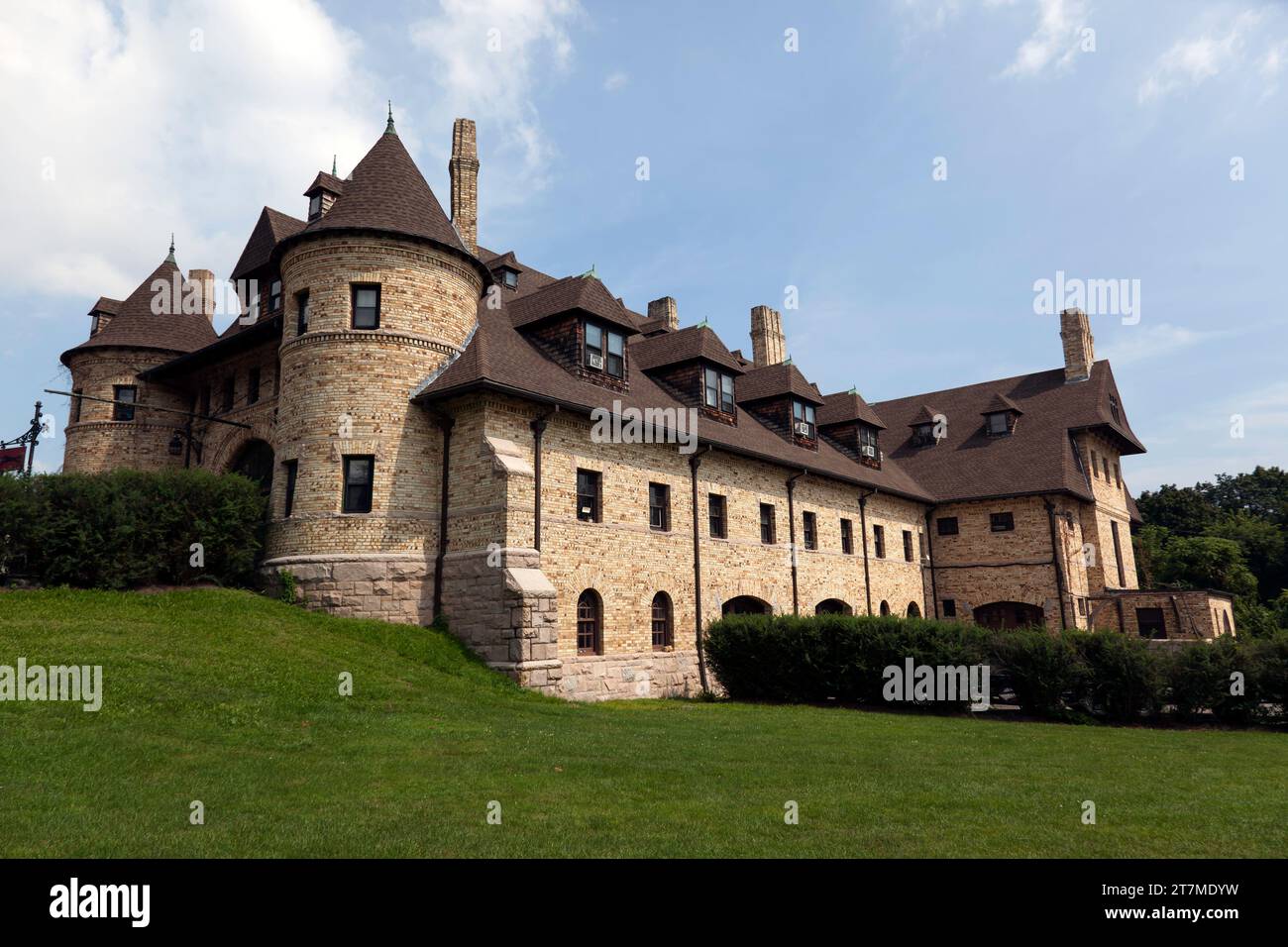The Larz Anderson Auto Museum in the The Carriage House, built in 1888 ...