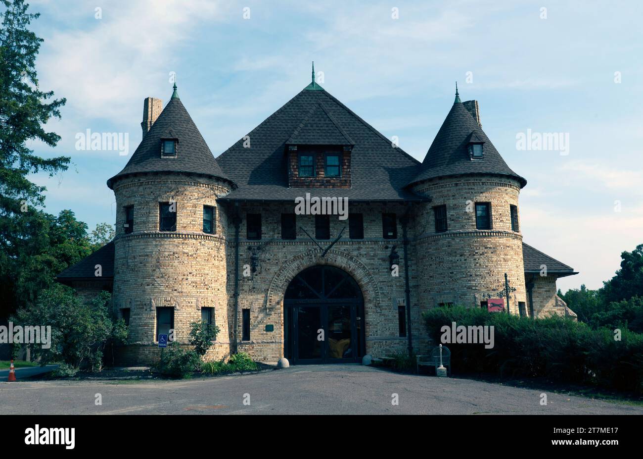The Larz Anderson Auto Museum in the The Carriage House, built in 1888 ...