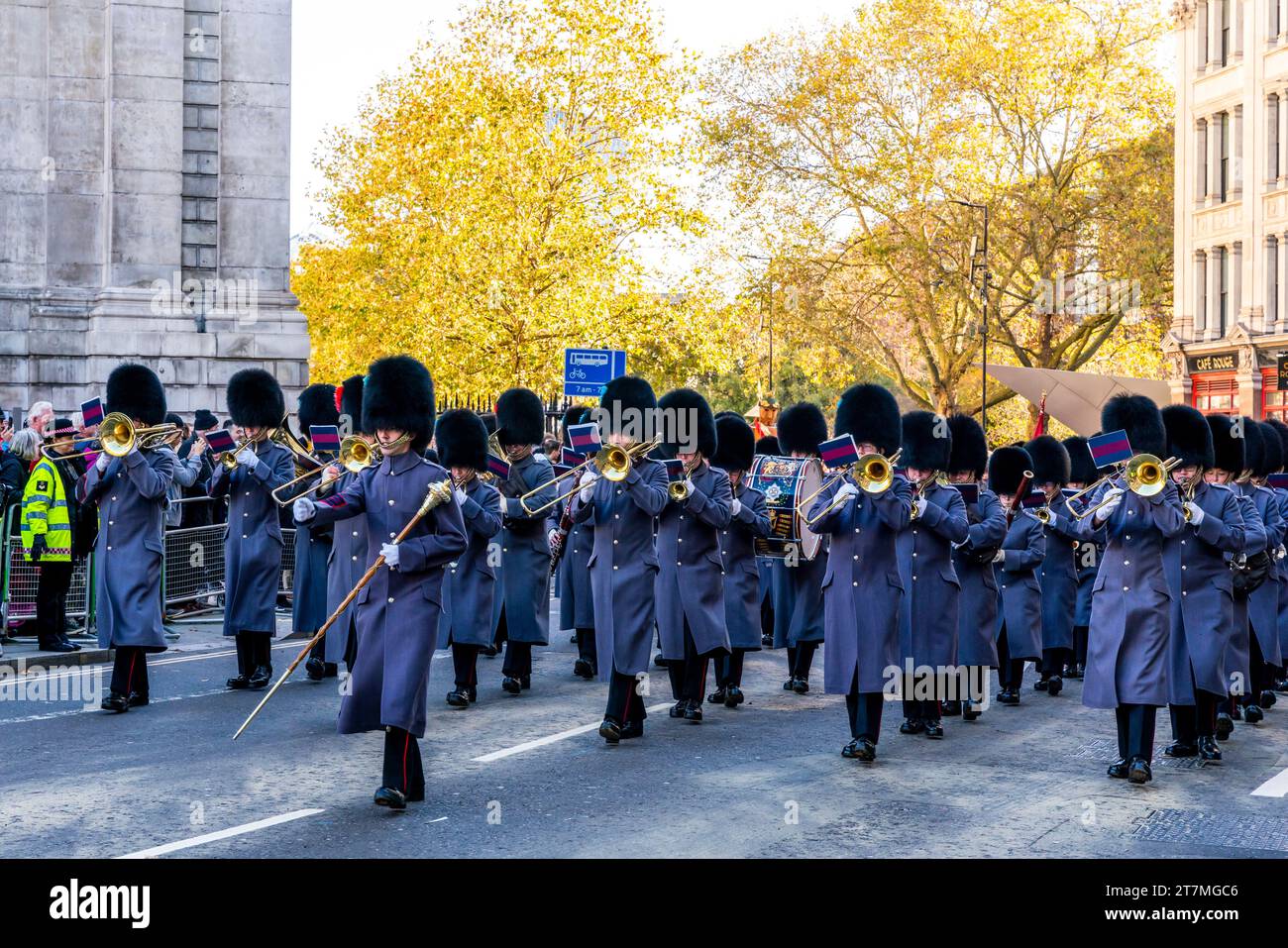 The Band of The Irish Guards Marching At The Lord Mayor's Show, London ...