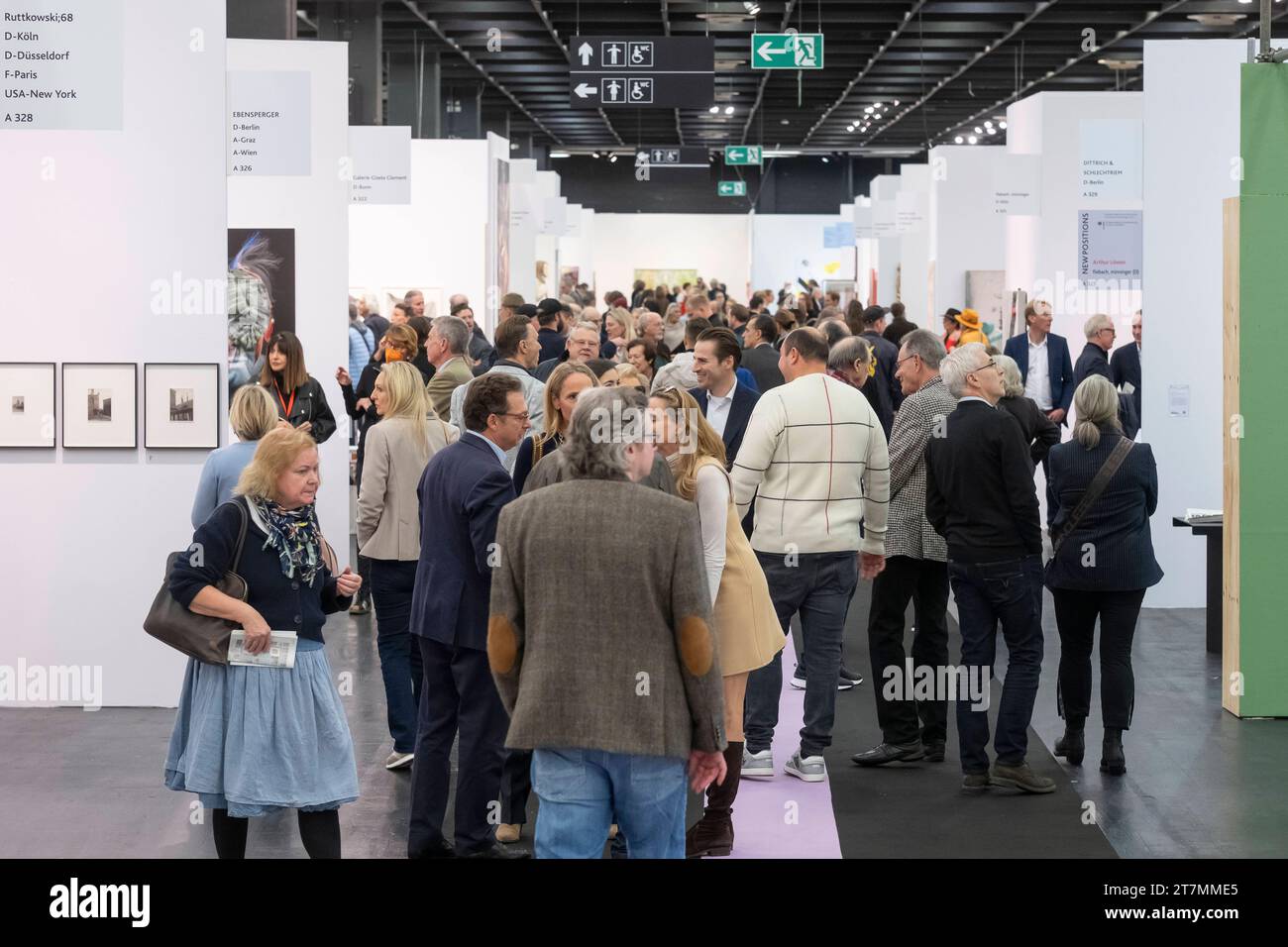 Kunstmarktuberblick hi-res stock photography and images - Alamy