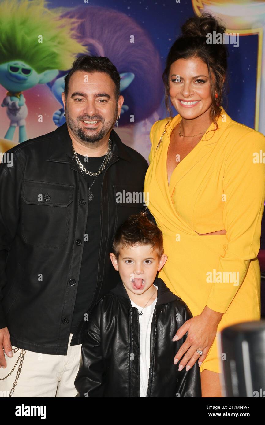 Los Angeles, USA. 16th Nov, 2023. Chris Kirkpatrick at "Trolls Band ...