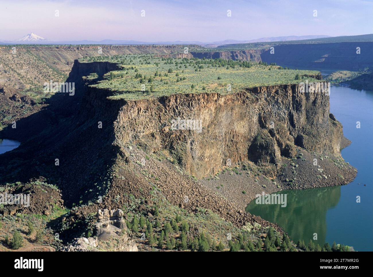 The Island Research Natural Area, Cove Palisades State Park, Oregon ...
