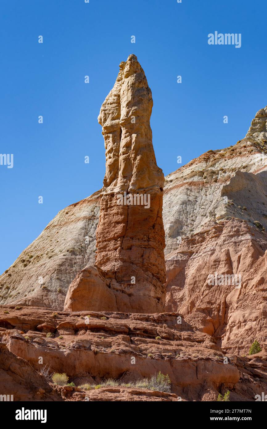 A sand pipe or chimney rock, an eroded rock tower in Kodachrome Basin ...