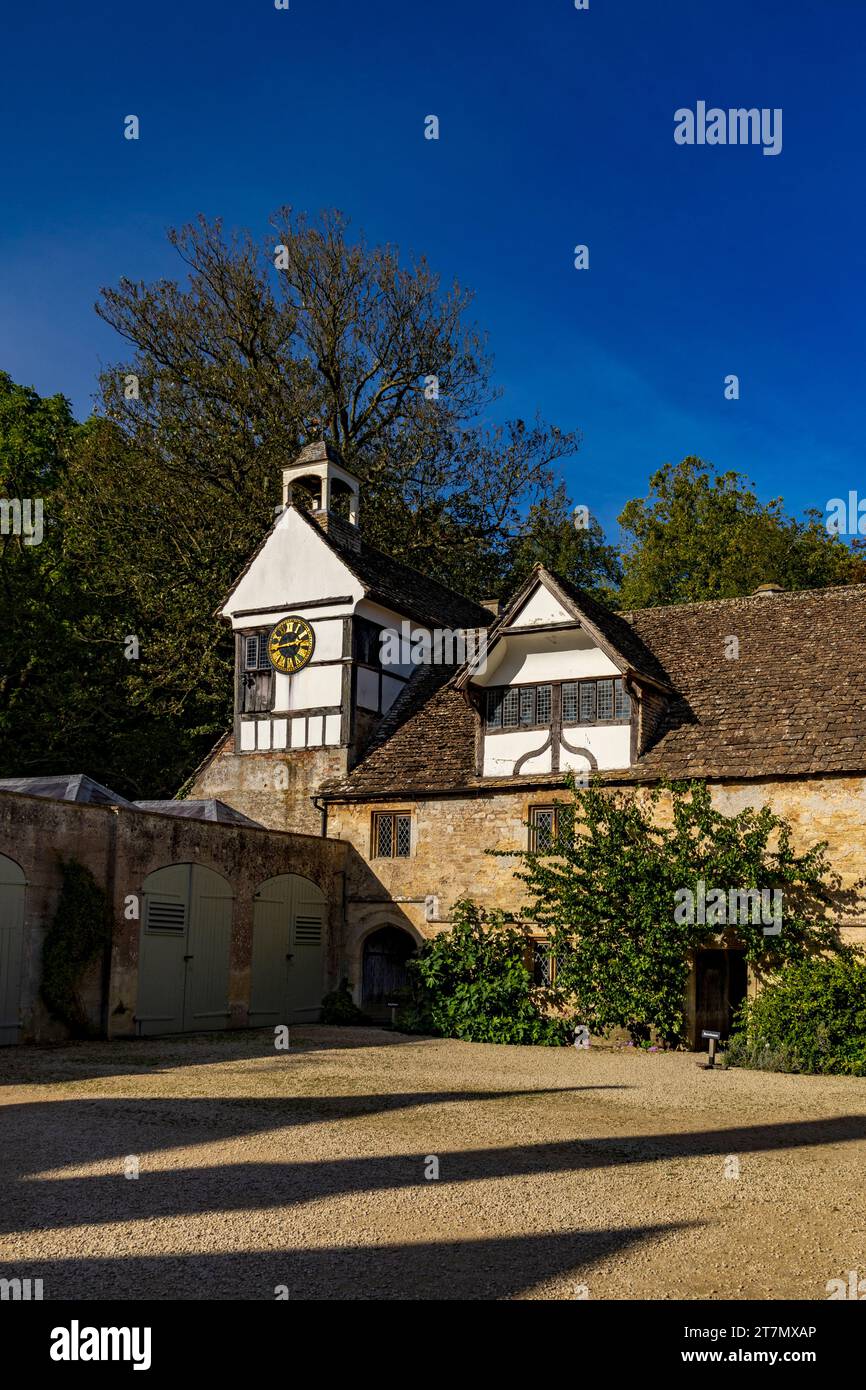 Tudor courtyard clocktower hi-res stock photography and images - Alamy