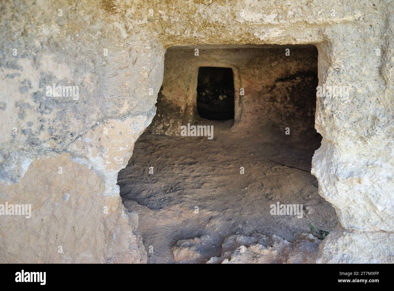 The prenuragic Necropolis of Su Crucifissu Mannu Stock Photo - Alamy