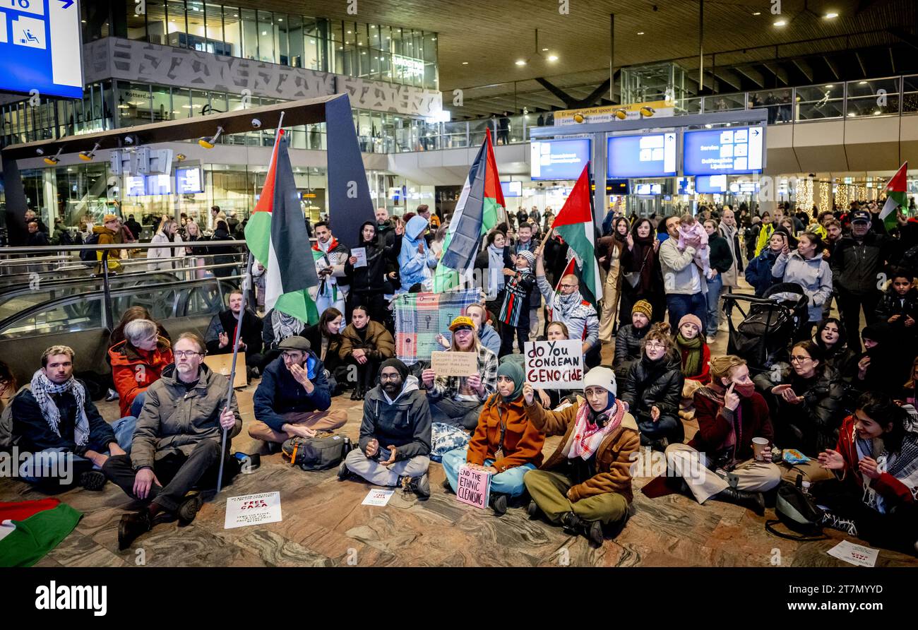 Israelies hi-res stock photography and images - Alamy