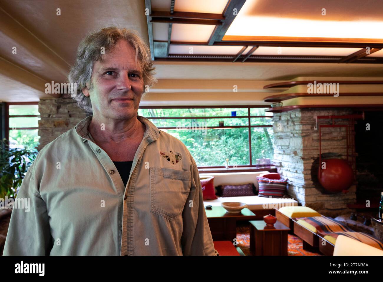 Man wearing a FLW logo shirt, Falling Water, Frank Lloyd Wright ...