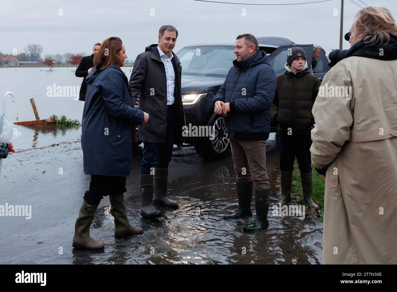 Houthulst, Belgium. 16th Nov, 2023. Flemish Minister of Domestic Policy ...