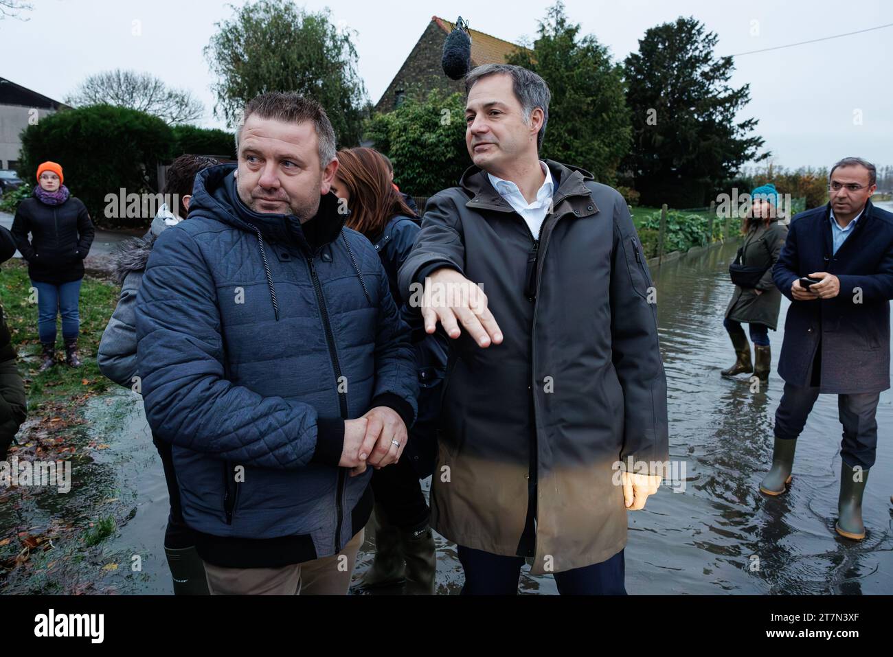 Houthulst, Belgium. 16th Nov, 2023. farmer Marino Leeman and Prime ...