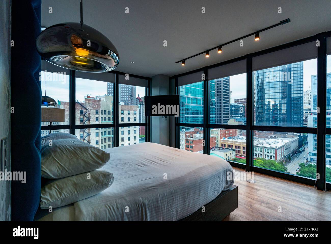 Pittsburgh, Pennsylvania, USA : Downtown skyscraper buildings seen ...