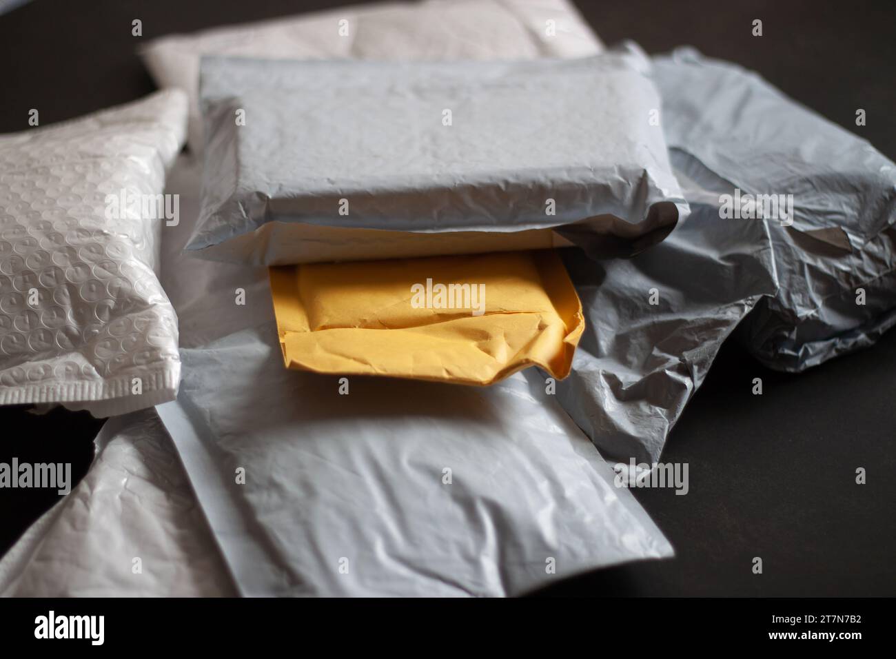 Packet and parcels hi-res stock photography and images - Alamy