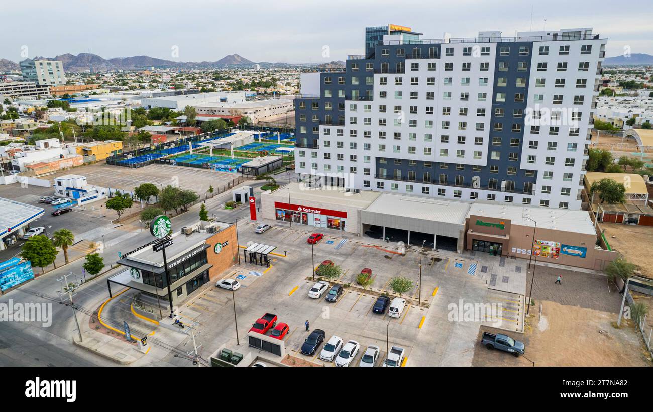 Banco de edificios hi-res stock photography and images - Alamy