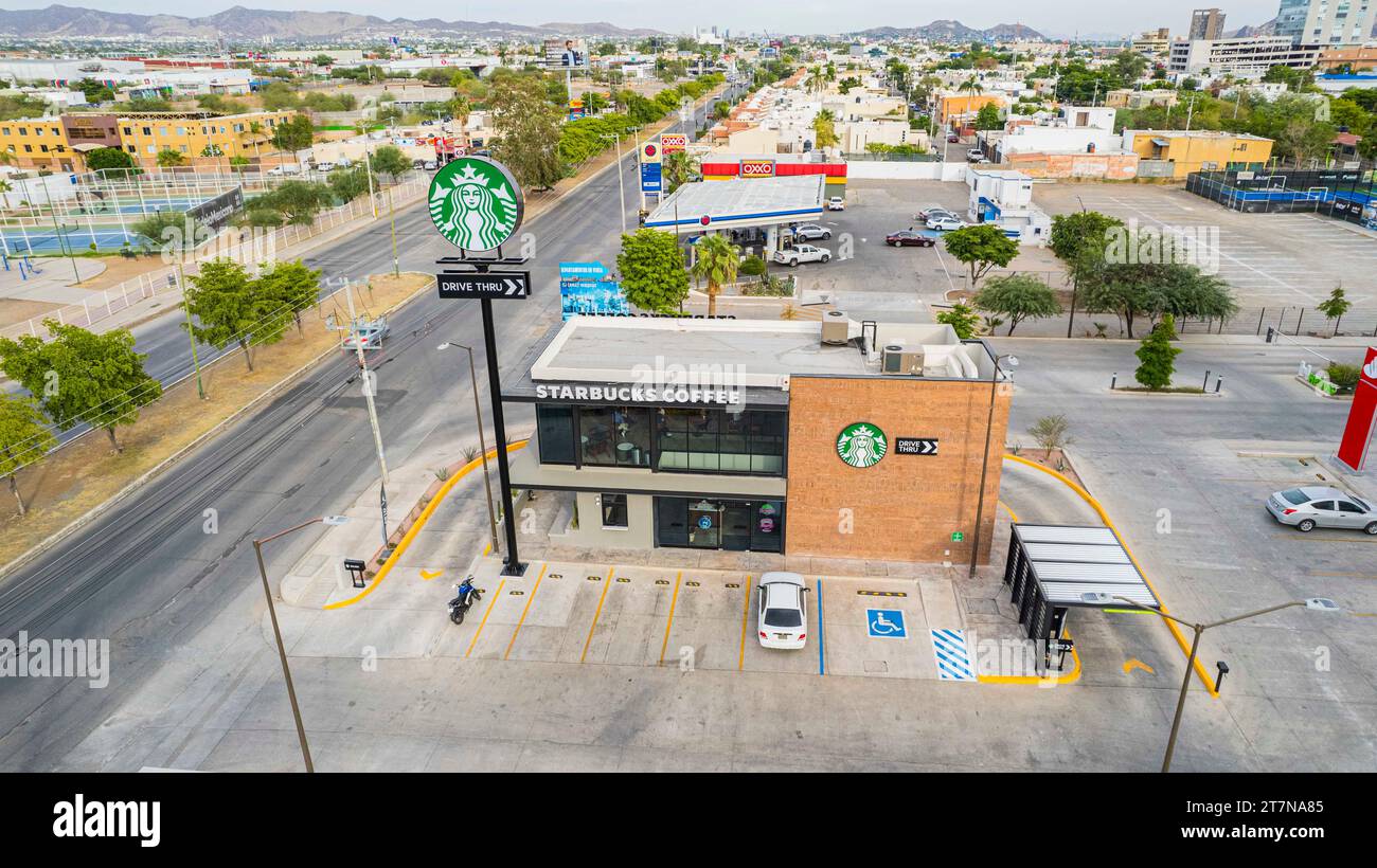 Starbucks Distrito Hexus DT in Kyo Hexus departmental building Distrito ...
