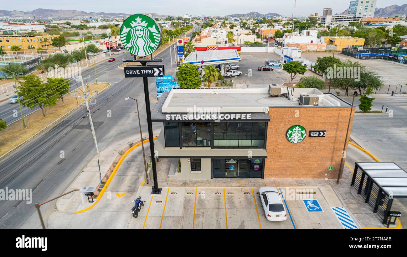 Starbucks Distrito Hexus DT in Kyo Hexus departmental building Distrito ...