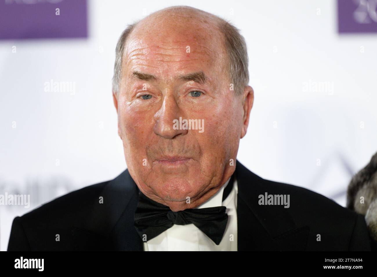 Elegantes Erwin Mller Decken Fotos