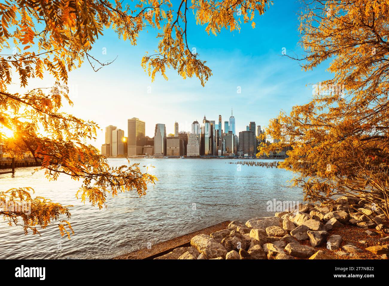 Nyc skyline autumn hi-res stock photography and images - Alamy