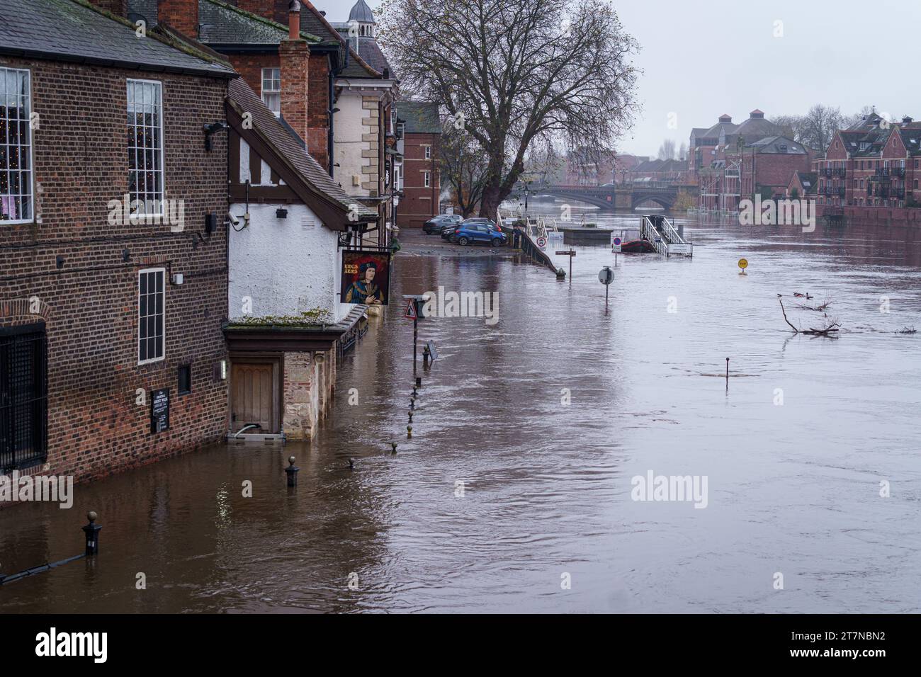 Climate change flooding streets hi-res stock photography and images - Alamy