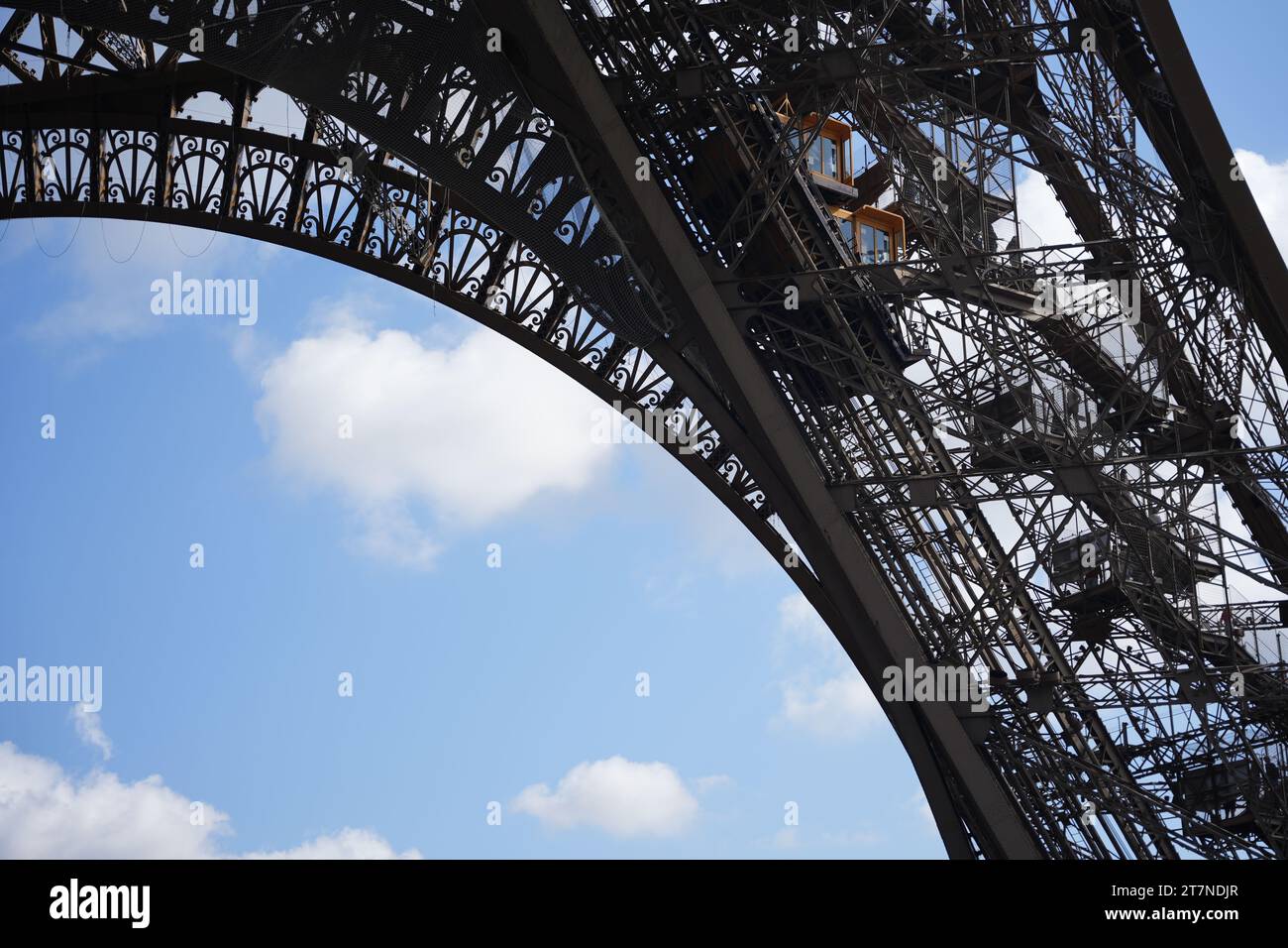 Beautiful shot architecture paris hi-res stock photography and images ...