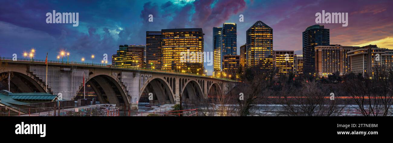 Key bridge at night in Washington DC Stock Photo - Alamy