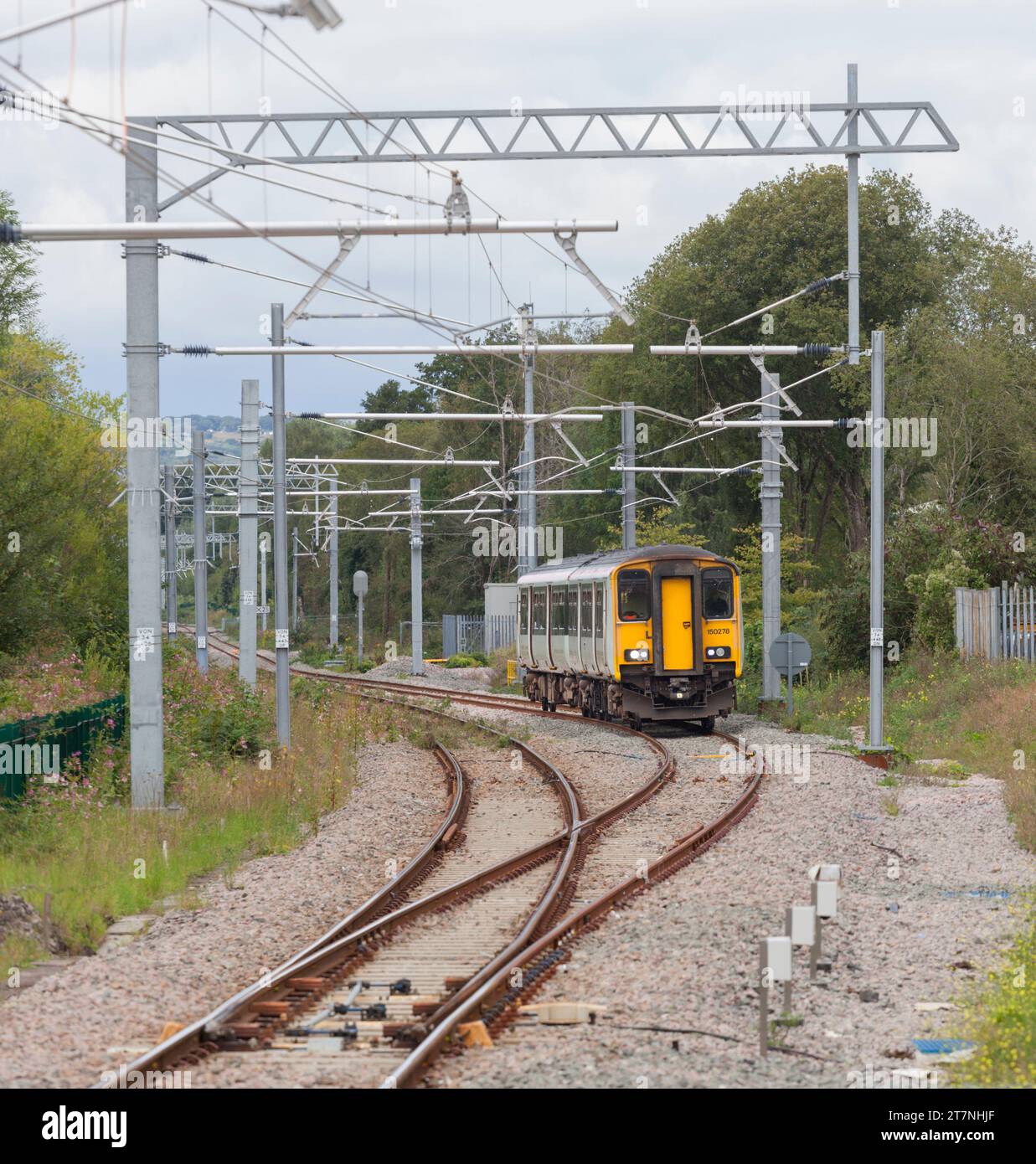 Double track railway line hi-res stock photography and images - Alamy