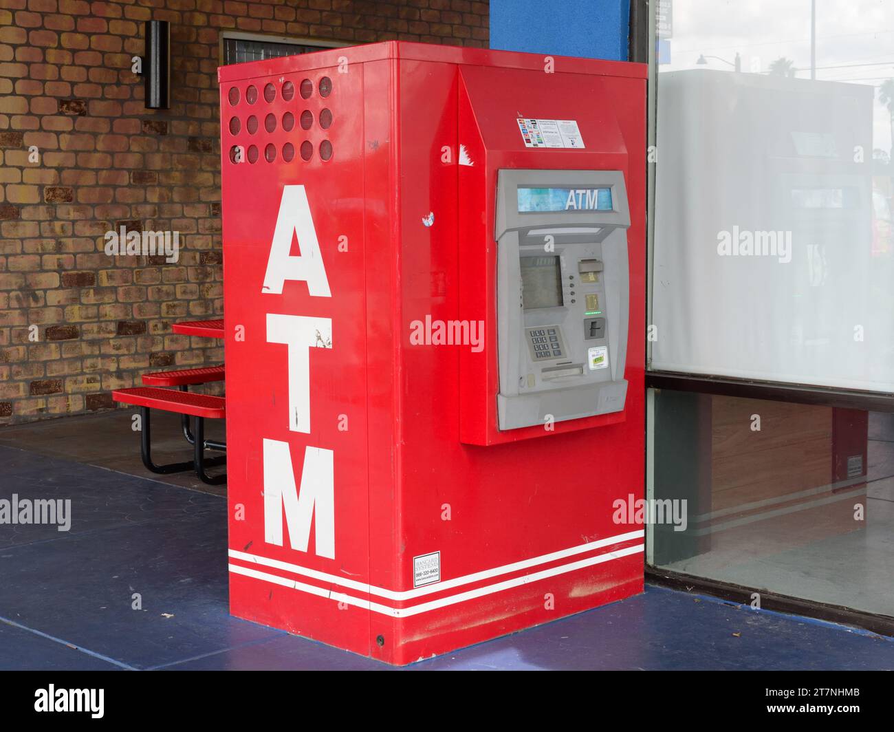 Old atm hi-res stock photography and images - Alamy
