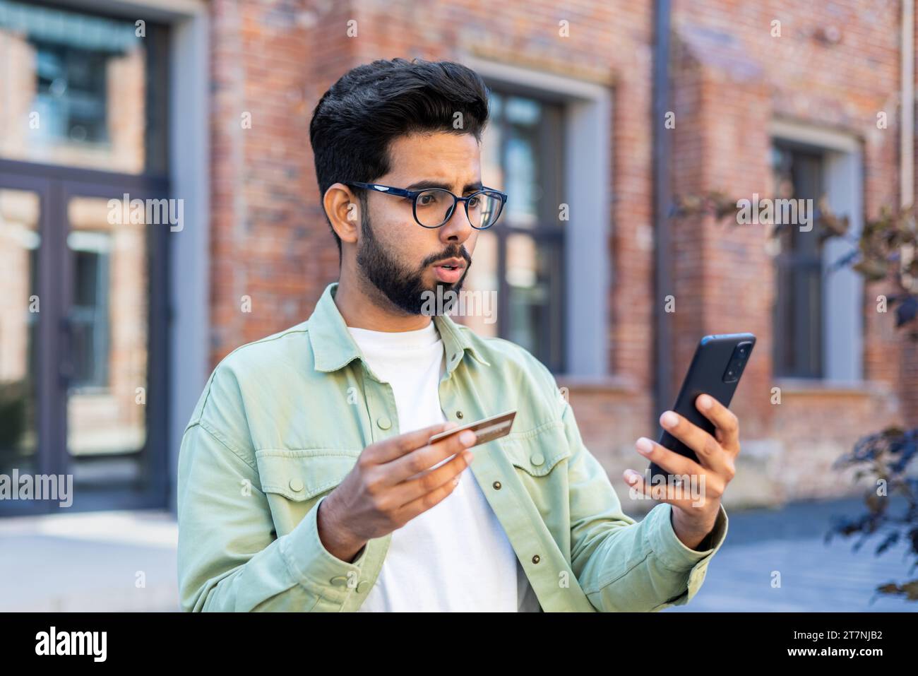 Rejected payment hi-res stock photography and images - Alamy