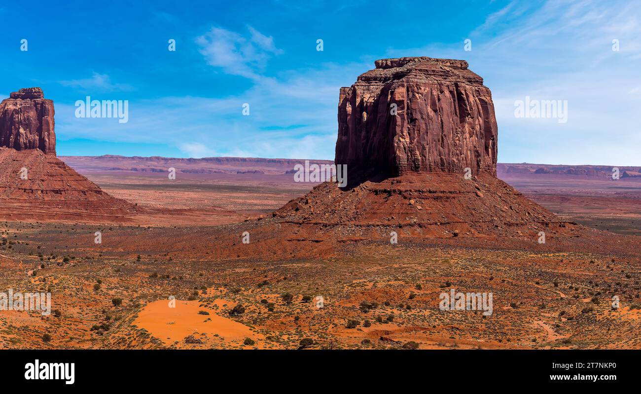 Merrick Butte, East Mitten Butte viewed from the Visitor Centre in ...